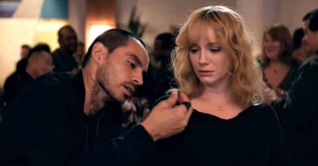 Do Beth and Rio End up Together in 'Good Girls'? EPs Tease "Love Story ...