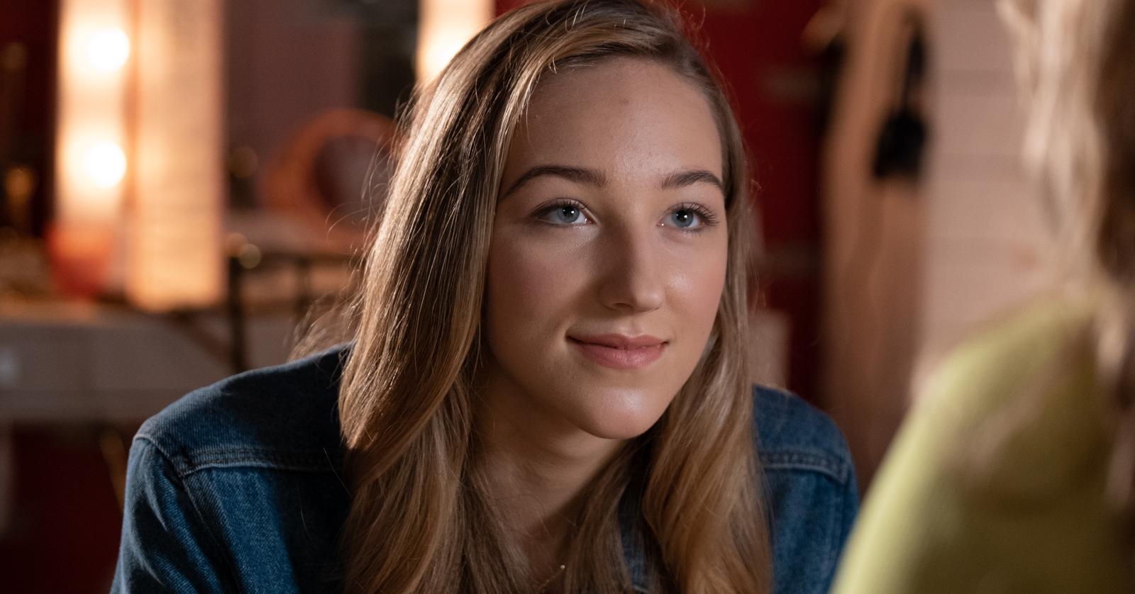 Who Does Jodi End Up With in 'Tall Girl'? — Show SPOILERS Ahead!