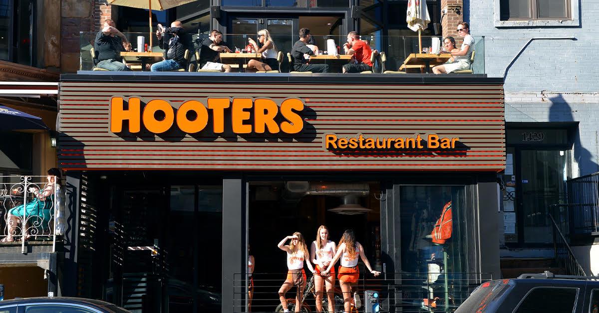 Hooters Employees Must Buy Uniform Tights From Vending Machine ...