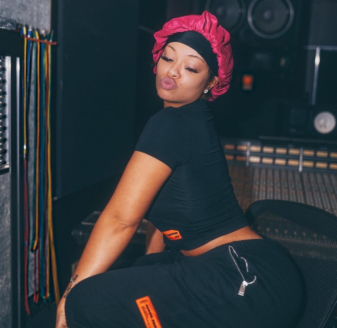 The History of Black Women and Their Bonnets: a Love Story