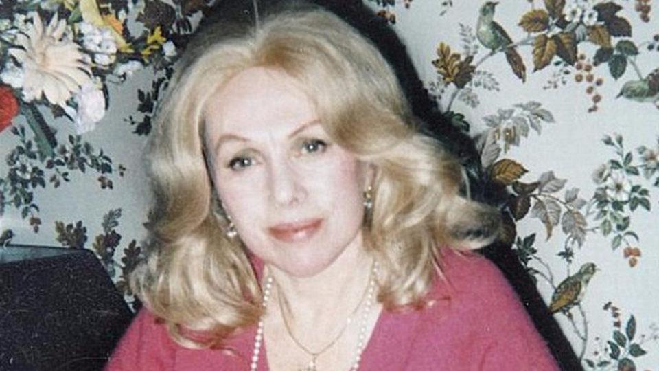 Has There Ever Been a Female Cult Leader? Here’s a List