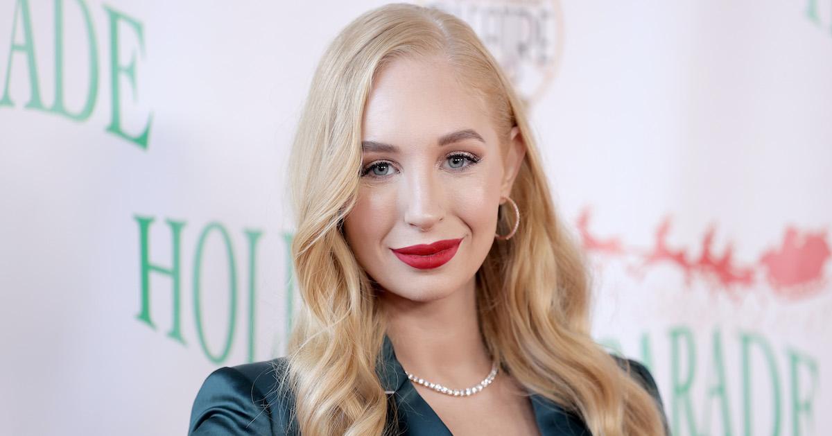 Does 'Popstar's Best of 2021' Presenter Elizabeth Stanton Have a Partner?