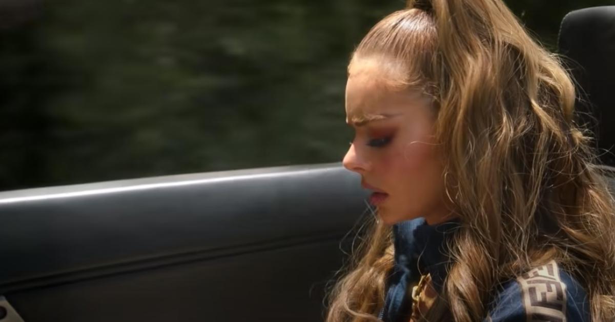 Is Samara Weaving Rocking Fake Teeth in 'Nine Perfect Strangers'?