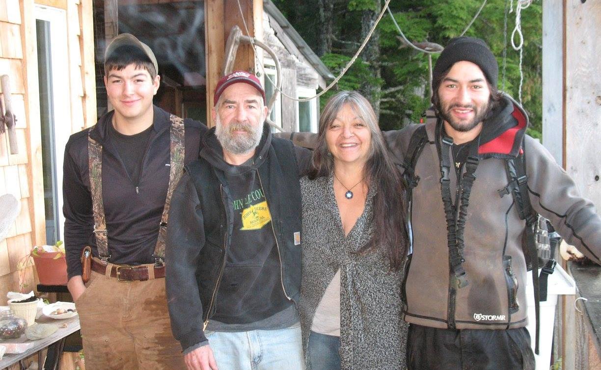 How Did Litzi Botello Lose Her Arm? Here’s What We Know