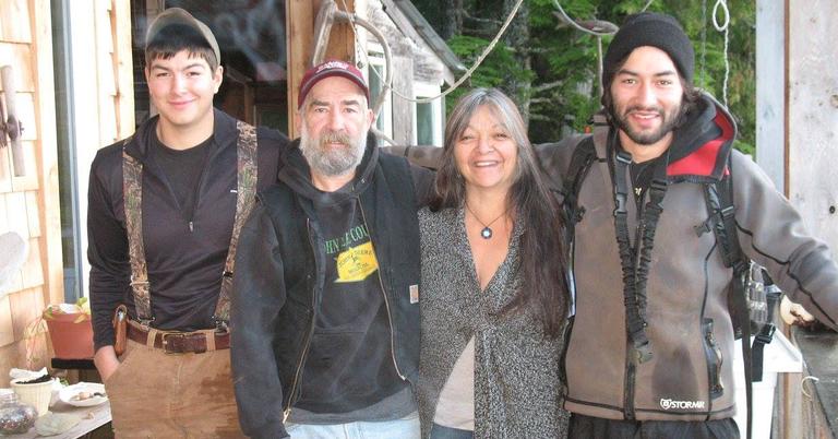 How Did Litzi Botello Lose Her Arm? Here’s What We Know