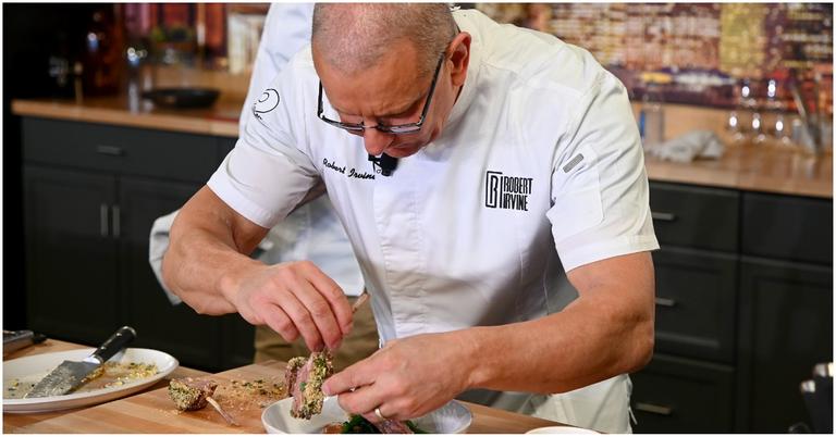 Where Does Robert Irvine Live? Details on the 'Restaurant: Impossible' Host
