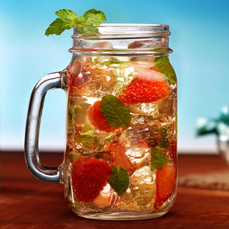 7 Labor Day Weekend Cocktail Recipes to Celebrate End of Summer