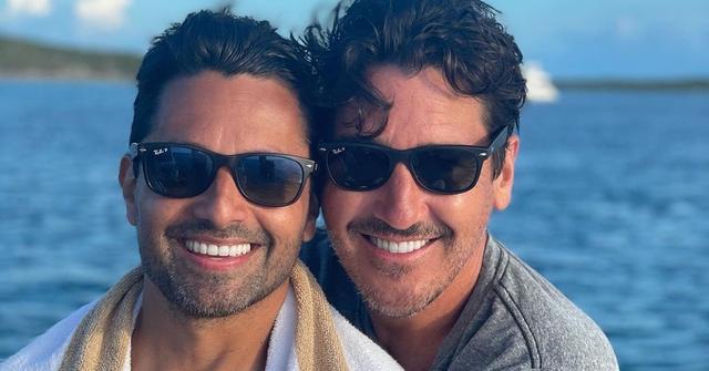Jonathan Knight Marries Partner Harley Rodriguez — Update!