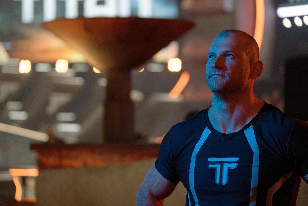 Joe Thomas’ Weight Loss Transformation Is an Inspiring One