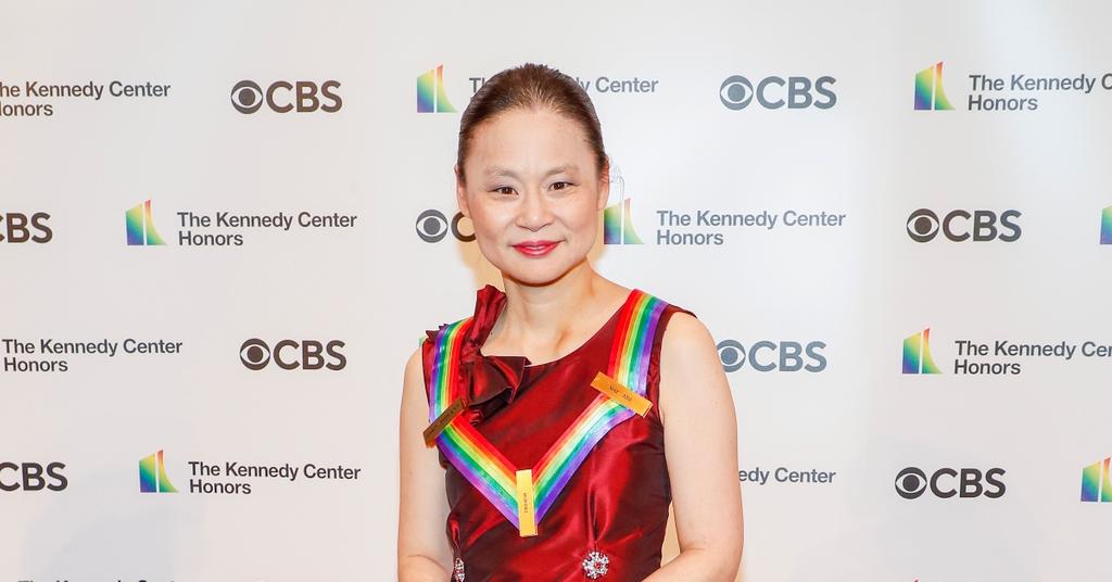 Why Are the Kennedy Center Honors Ribbons Rainbow Colored? Learn Here