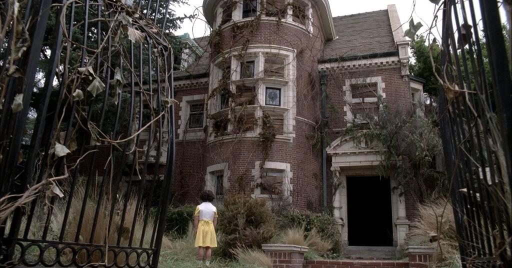 A History of the Rosenheim "Murder House" Mansion From 'AHS'