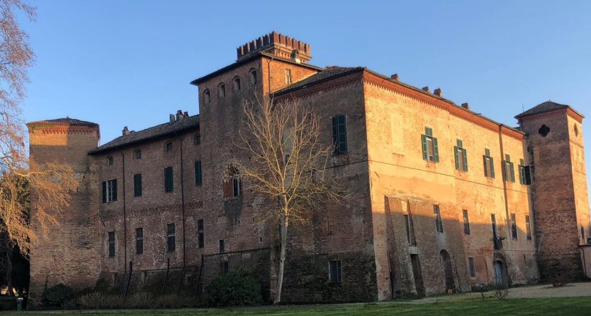 The Castle Diary TikTok: What It's Really Like Living in a Medieval ...