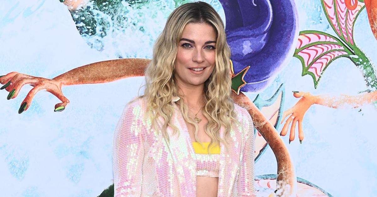 Annie Murphy Is Married — Let's Meet the Man She Said "I Do" To