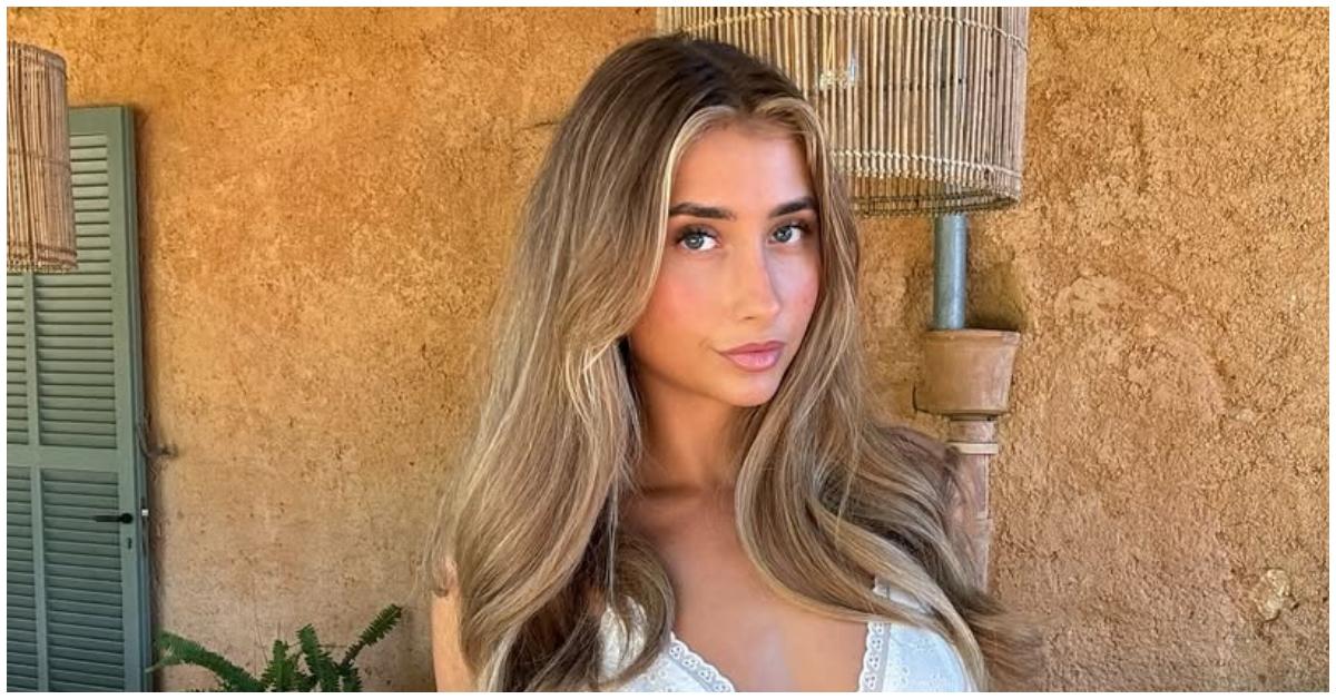 What is Lily Phillips's net worth? Everything to know