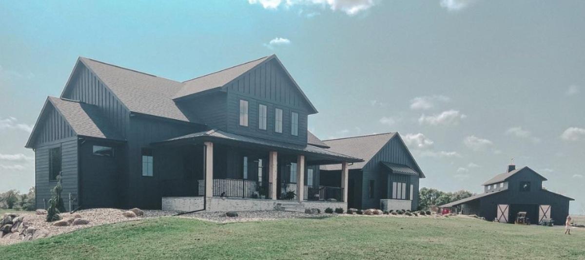 Chelsea DeBoer Has a Beautiful House in South Dakota