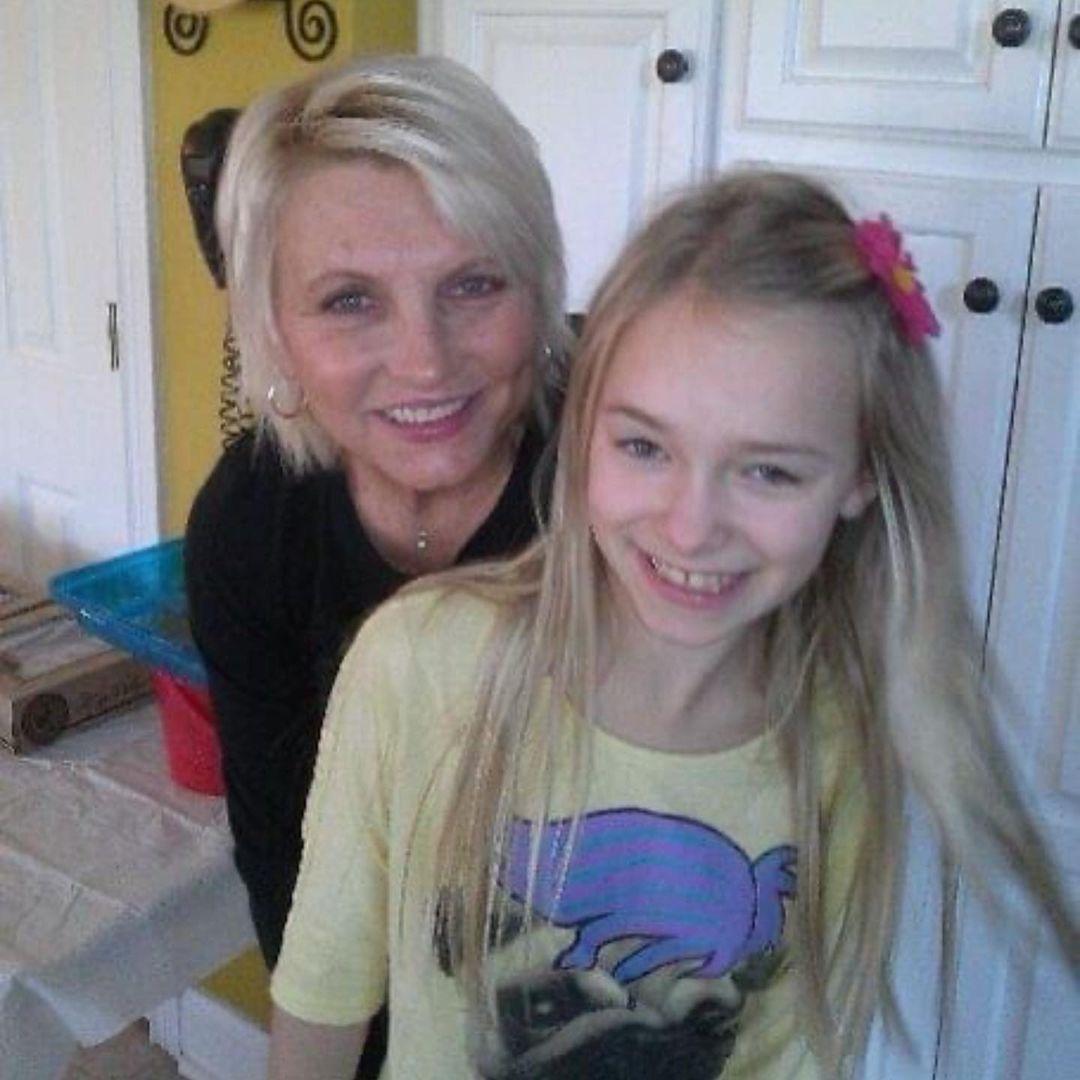 Influencer Zoe LaVerne Day Reveals Her Mom Has Died