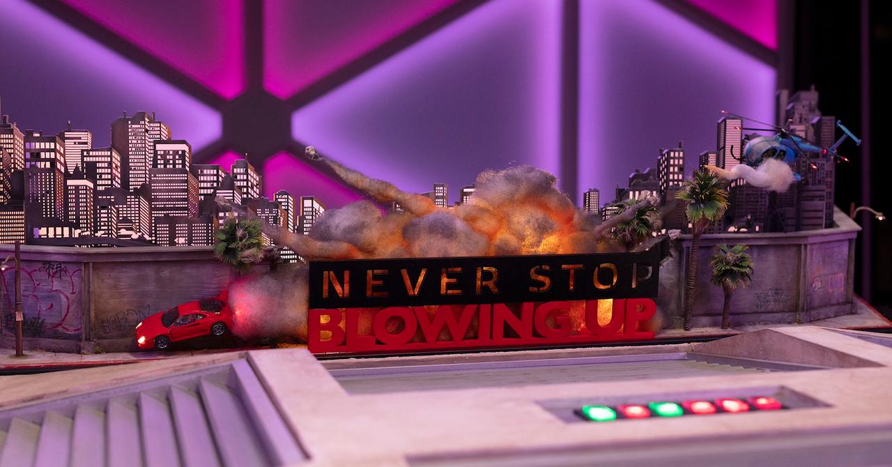 Distracted With... Izzy Roland (EXCLUSIVE)