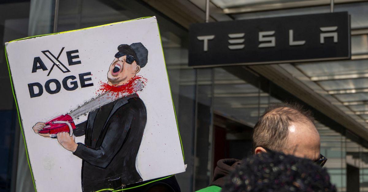 Did Anonymous Hack X? Explaining the Outages