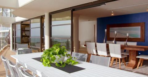 Meet Mother-Son Duo Debbie and Justin From Season 2 of 'Instant Hotel'