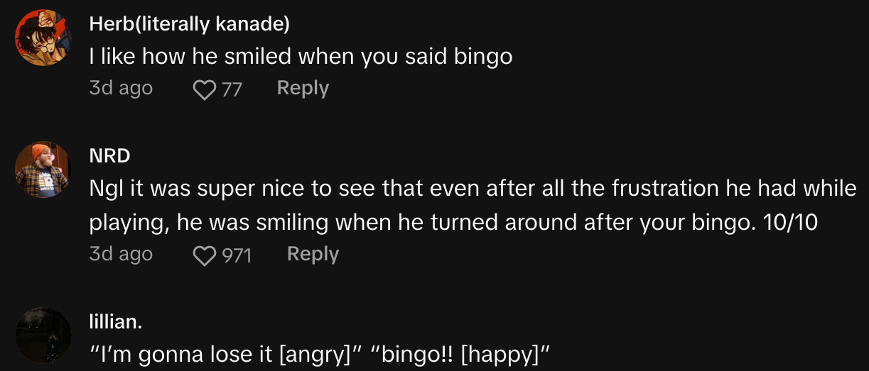 Girlfriend Plays Call of Duty Bingo While Boyfriend Games