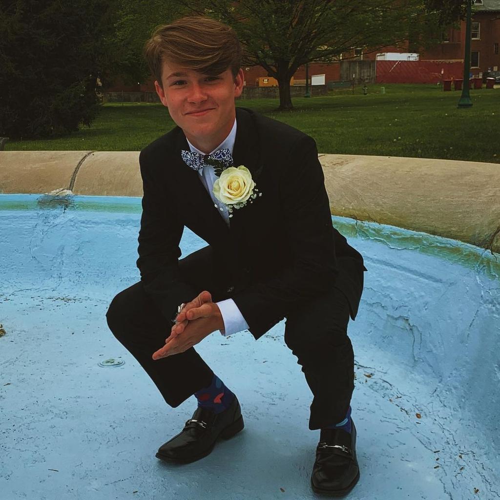 What You Should Know About 17-Year-Old Carson Peters on ‘The Voice’