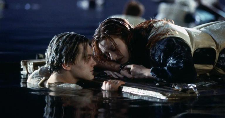 Leonardo DiCaprio Was Kneeling During Titanic Door Scene