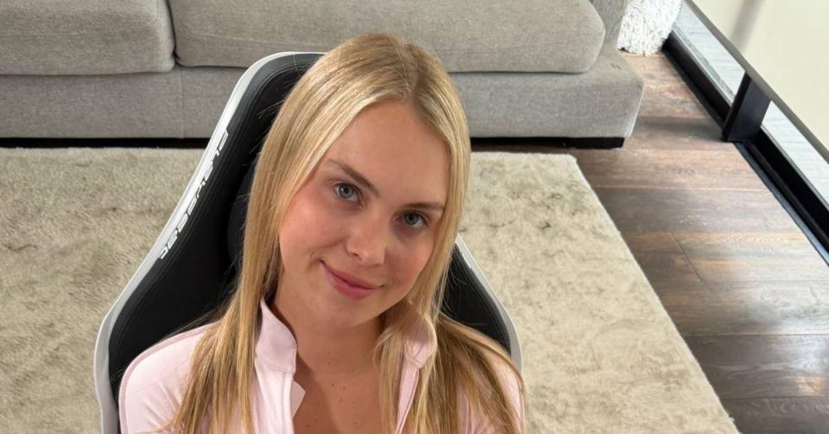 Scientist Turned Model Sarah Lloyd Builds $15k F1 Racing Simulator In ...