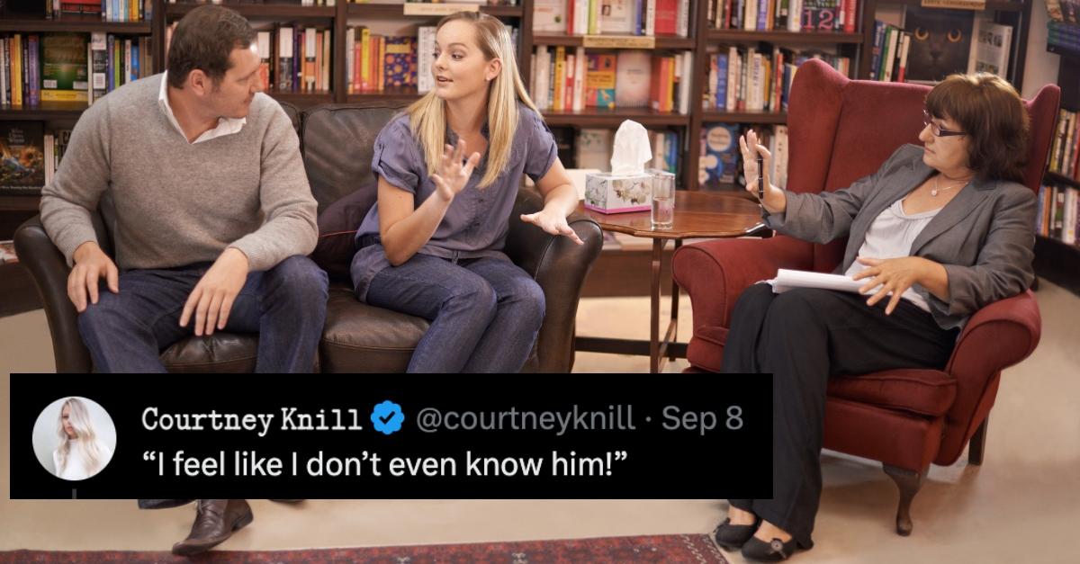 Hinge Date Books Couples Therapy Session for First Outing