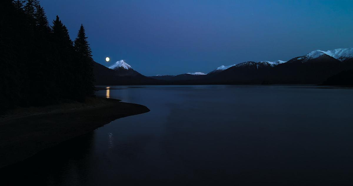 Where Is Netflix’s ‘Outlast’ Filmed? EP Talks "Very Real and Scary ...