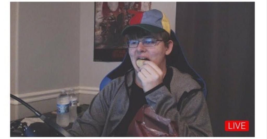 What Happened to CallMeCarson? YouTuber Is Returning to Twitch