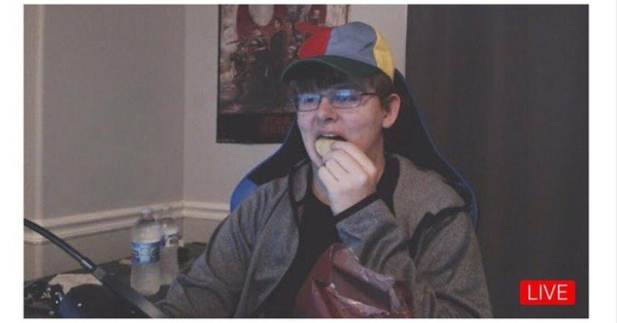 What Happened to CallMeCarson? YouTuber Is Returning to Twitch