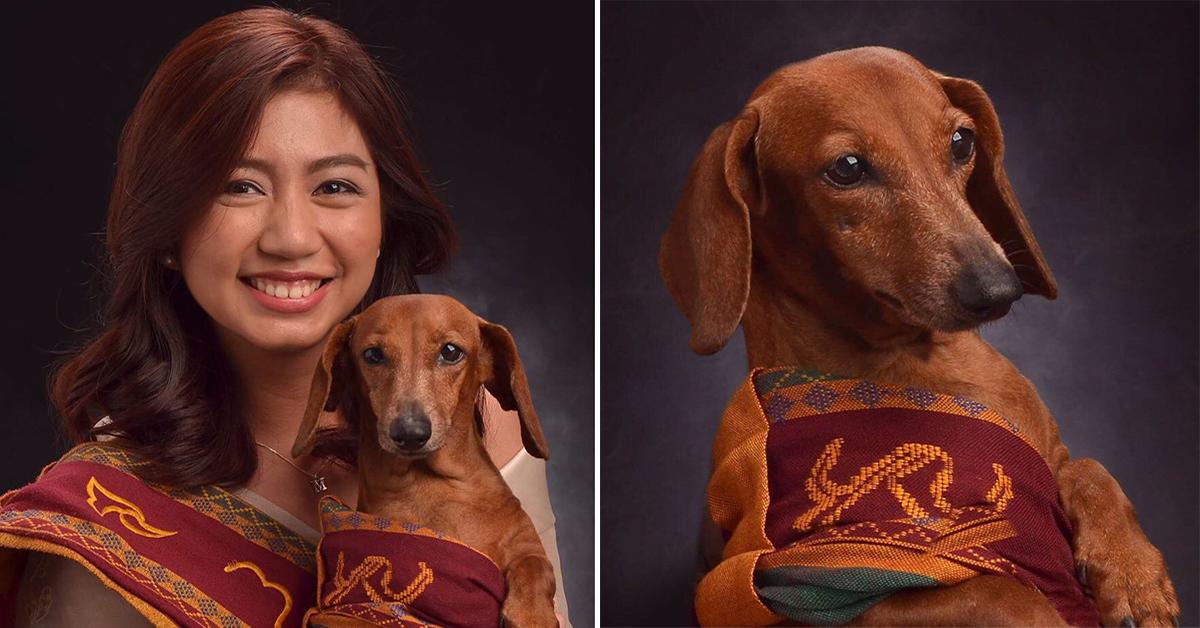 Student Took Graduation Photos With Their Dog And People Are In Love