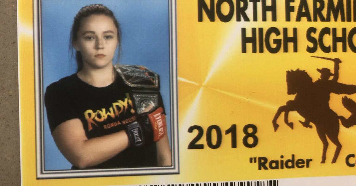 These High School Seniors Kept up a Hilarious Senior Photo ID Tradition