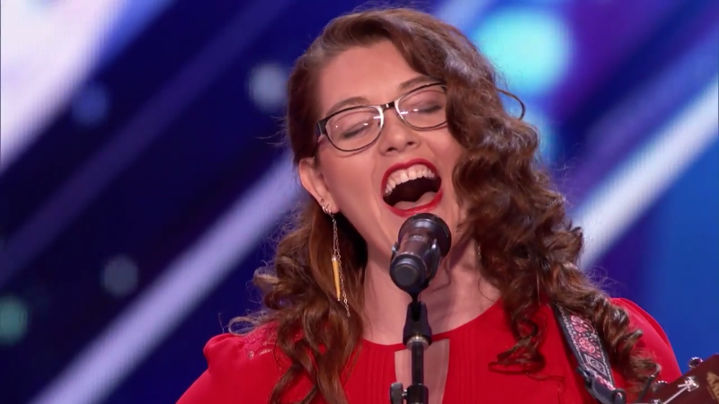 Deaf Singer Gives Jaw-Dropping Performance On 'America's Got Talent'