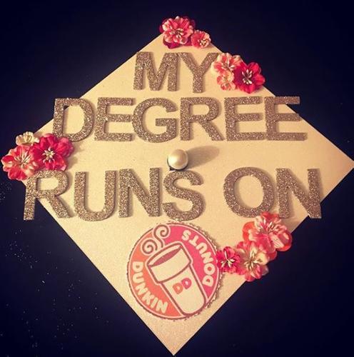 2018 Graduation Caps That Will Make You Forget Your Student Debt