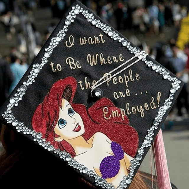 2018 Graduation Caps That Will Make You Forget Your Student Debt