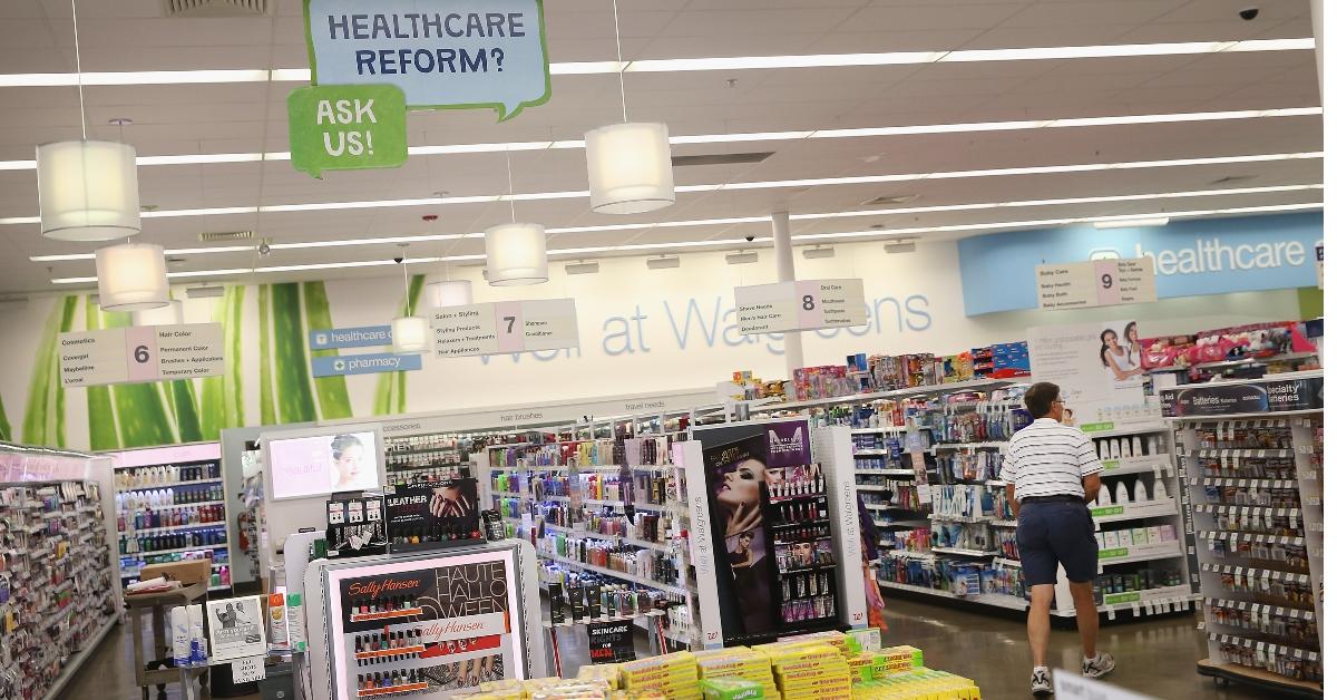 Walgreens Employee Loses Customer's Credit Card in Viral TikTok