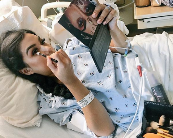 Women Are Doing Their Makeup While They're Literally in Labor