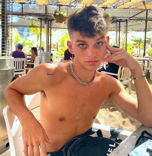 What Happened to Ethan Is Supreme? The Beauty Influencer Is Dead at 17