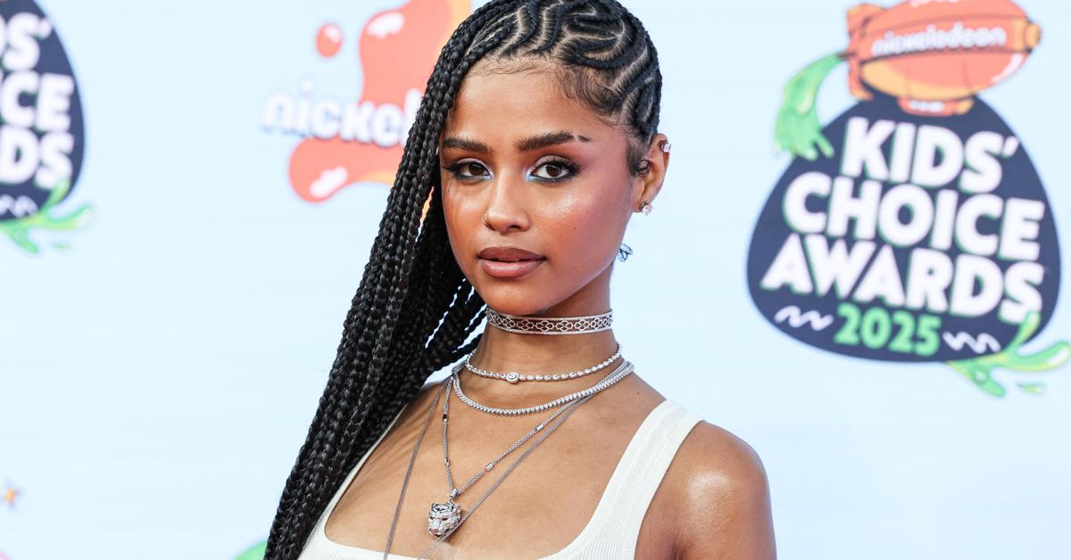 Tyla Shocks Fans By Being Carried out of a Venue in Brazil