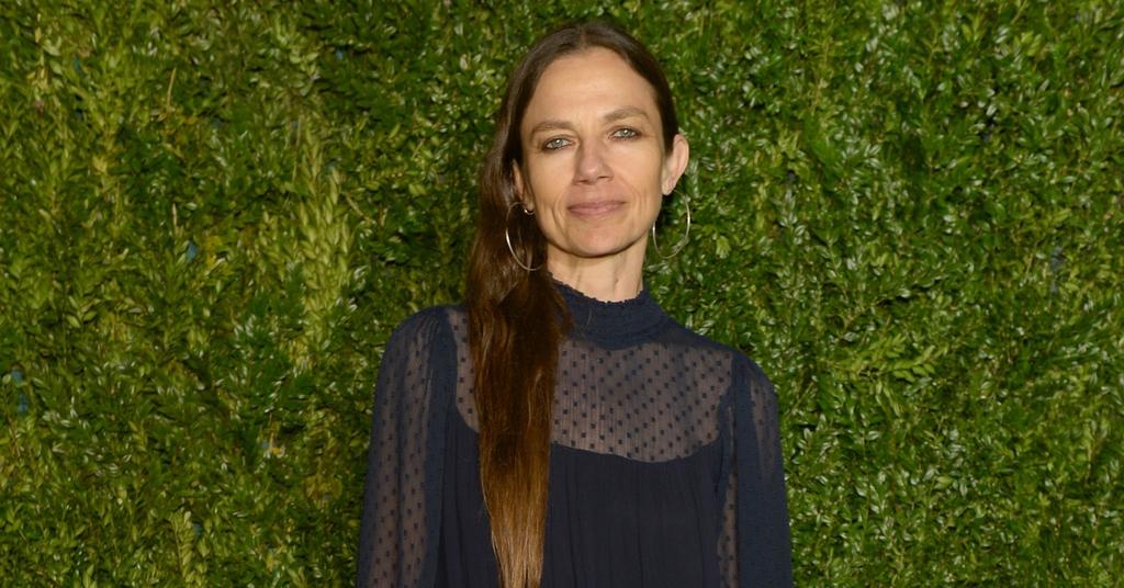 Who Is Justine Bateman’s Husband? Plus, Does She Have Kids ...