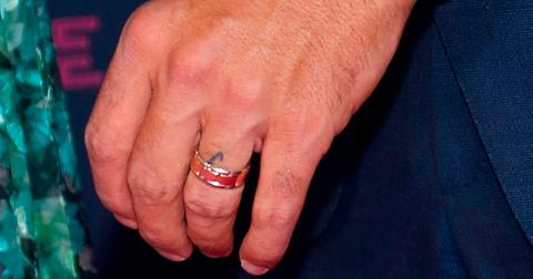 What Happened to Luke Bryan's Fingers? The 'Idol' Judge Is Sporting ...