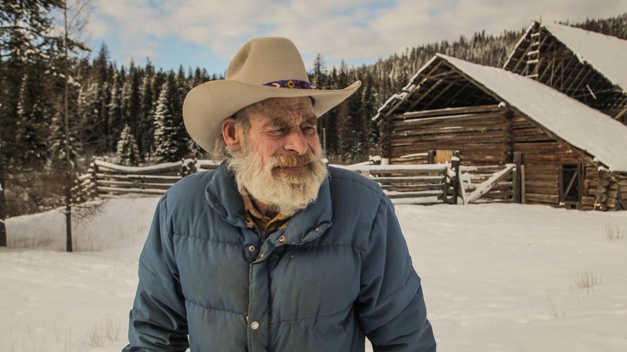 'Mountain Men' Star Tom Oar Sells Goods to a Trading Post