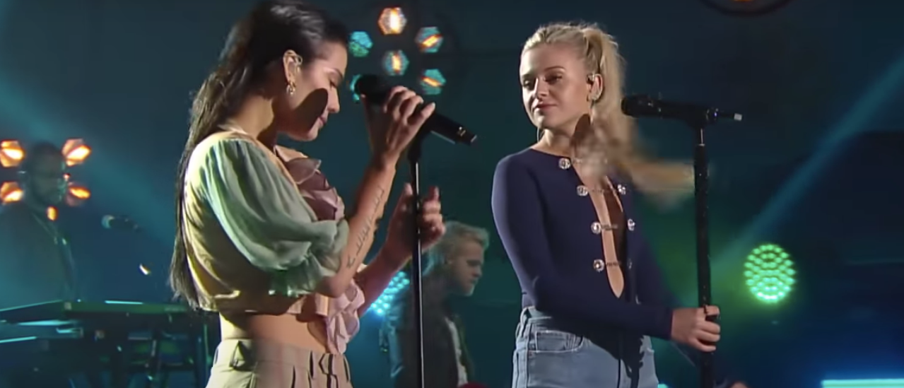 Are Halsey and Kelsea Ballerini Sisters? Details on Their Friendship