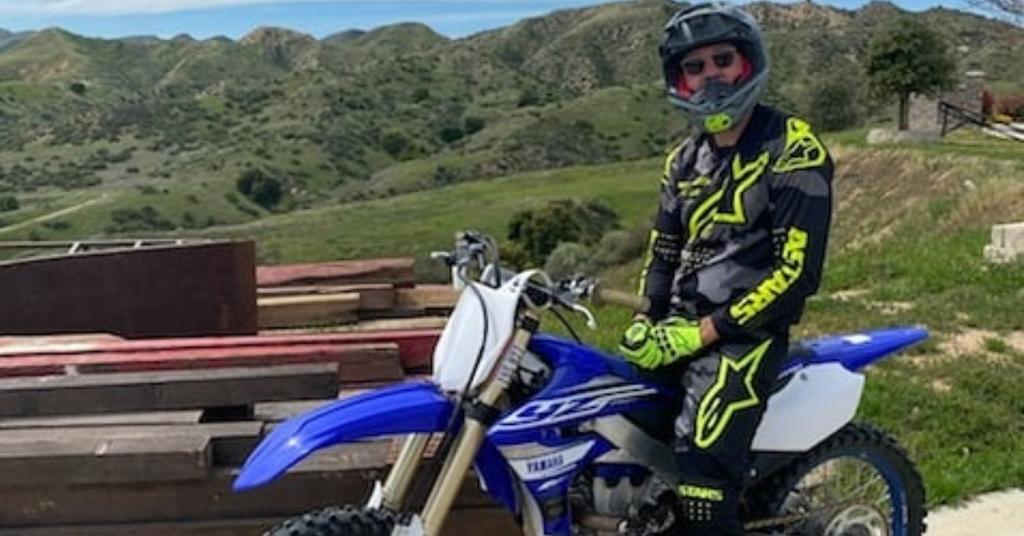 What Happened to Dax Shepard? Actor Has 4 Broken Ribs, Needs Surgery