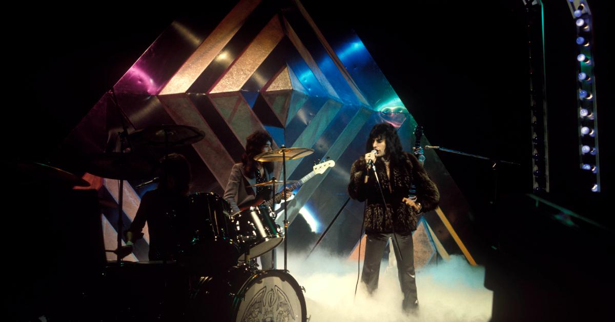 What Is the Meaning of Queen's New Song "Face It Alone"?