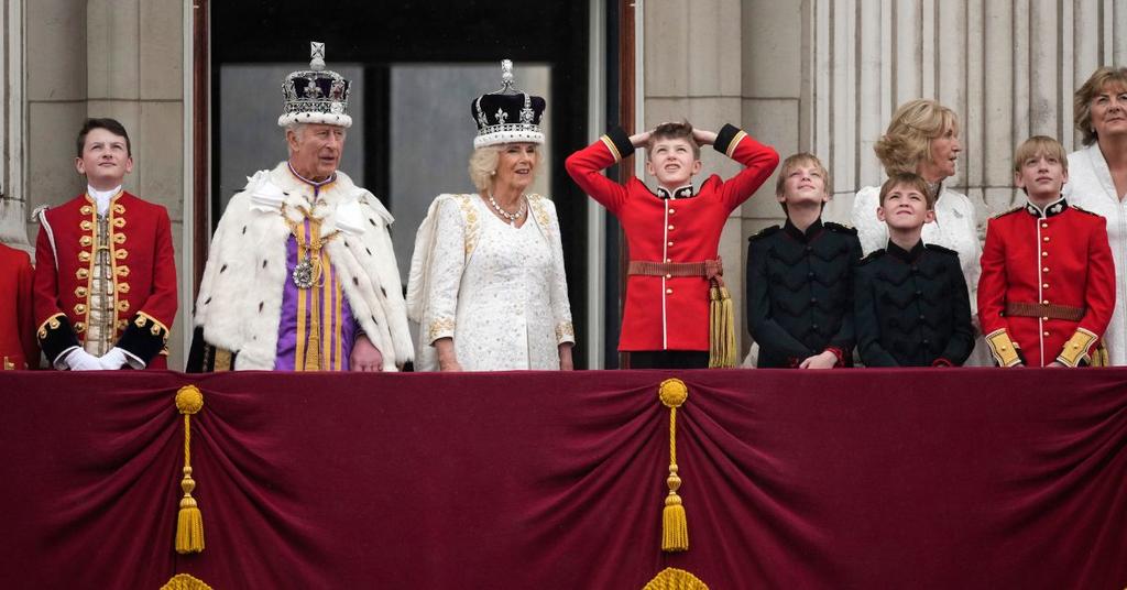 Who Is Queen Camilla's Sister Annabel Elliot?