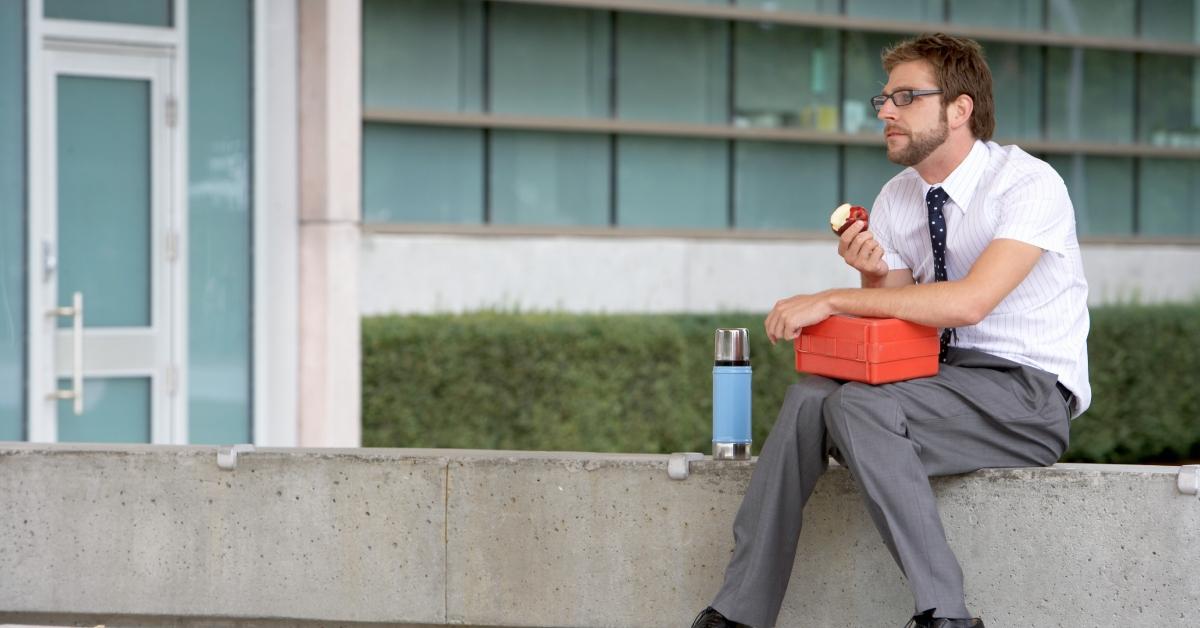 Woman Prefers to Eat Lunch in Car Than With Co-workers