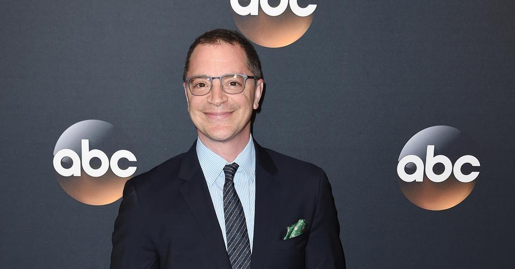 Who Plays Officer Tipping on 'Shameless?' Meet Actor Joshua Malina