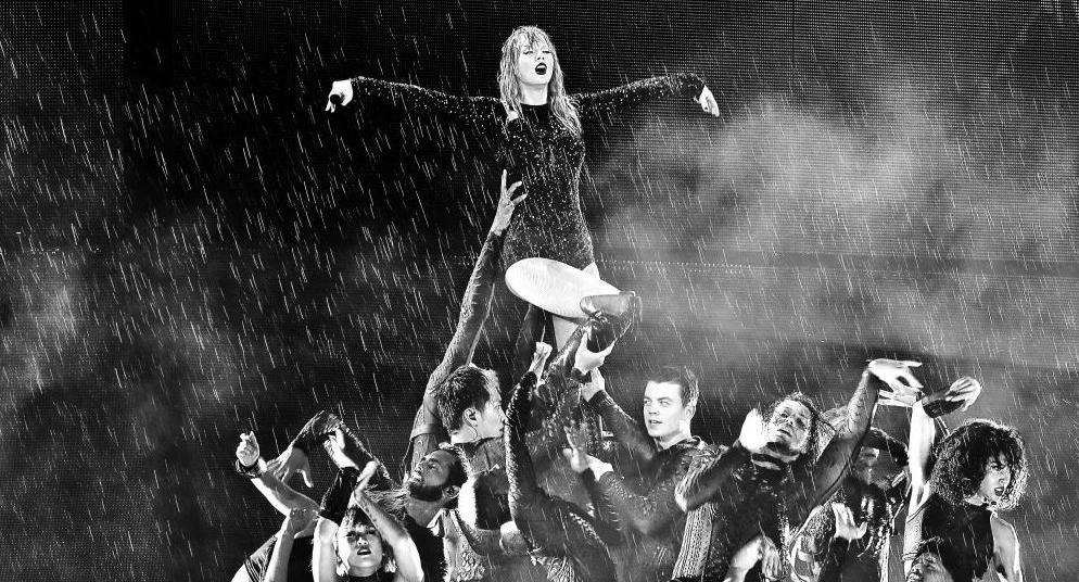 Here's What It's Like on Taylor Swift's "Reputation" Tour (EXCLUSIVE)